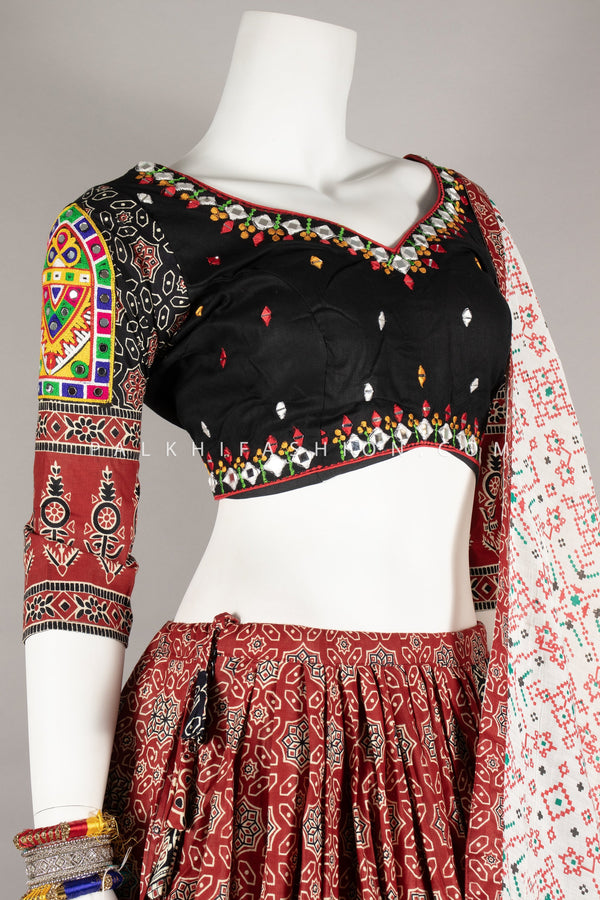 Ajarakh & Gamthi Work Navratri Chaniya Choli Set – Palkhi Fashion